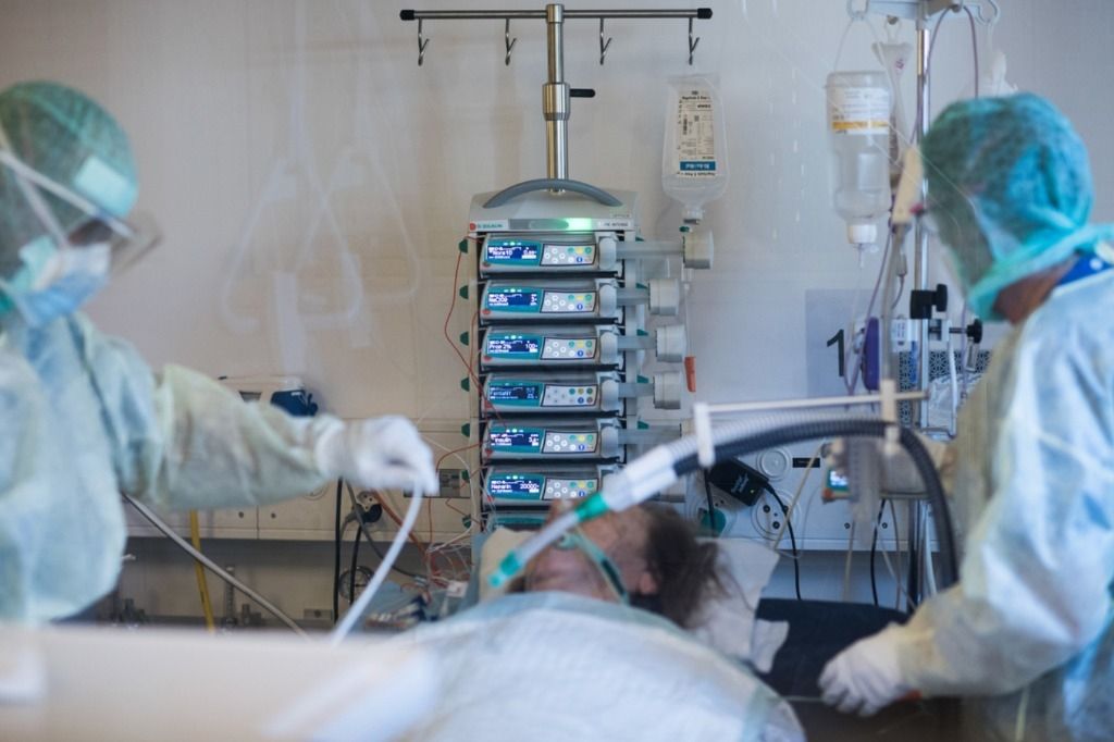 Coronavirus: L'intubation des malades fait-elle plus de mal que de bien ...