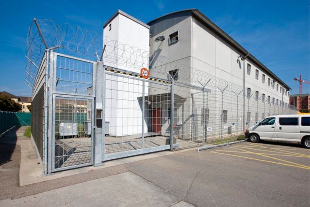 Prisons – Zurich mélange ses détenus mineurs et adultes | Tribune de Genève
