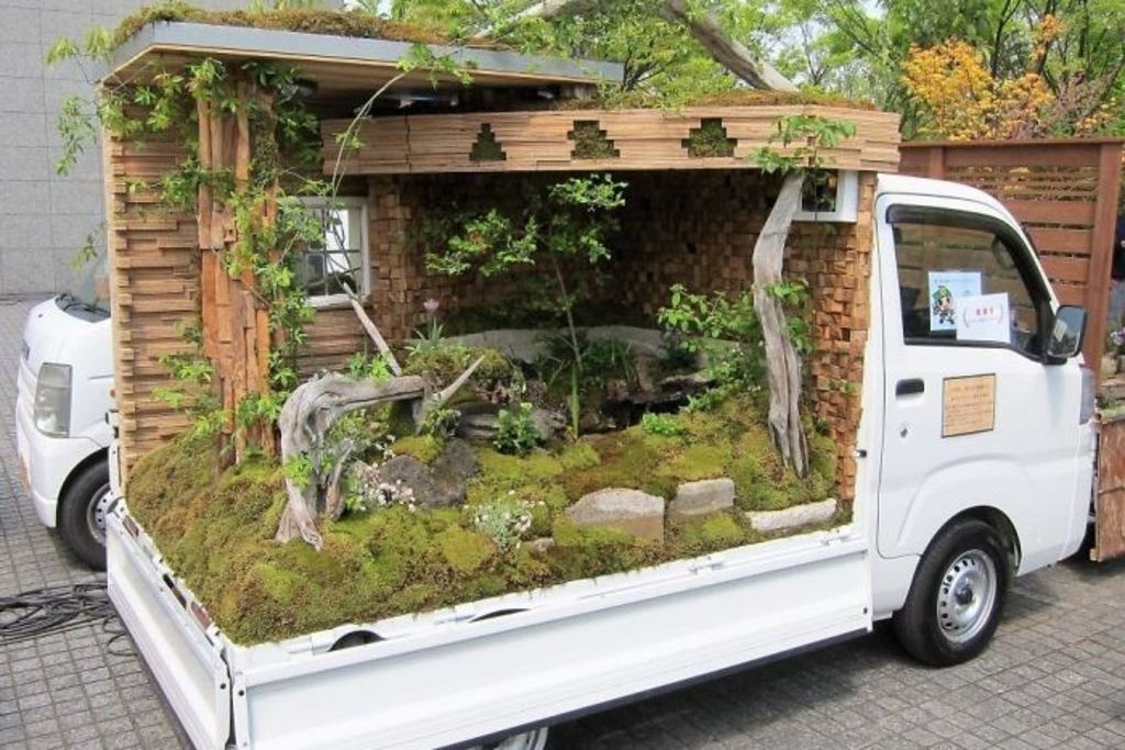 Créatif: Ils transforment leur camionnette en un véritable jardin - Le ...