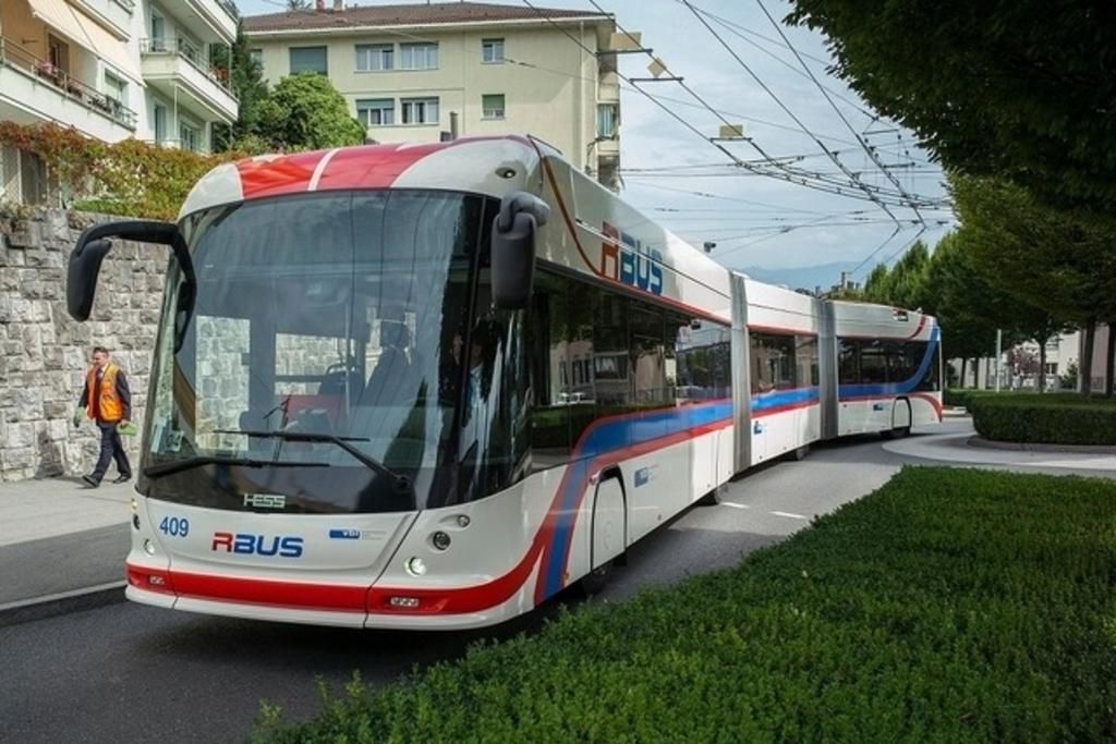 Transports publics lausannois – «Méga, extra, super», le bus TL de tous ...