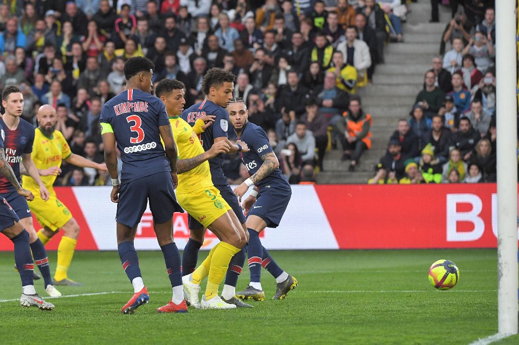 Football: Paris rate encore le titre - Le Matin
