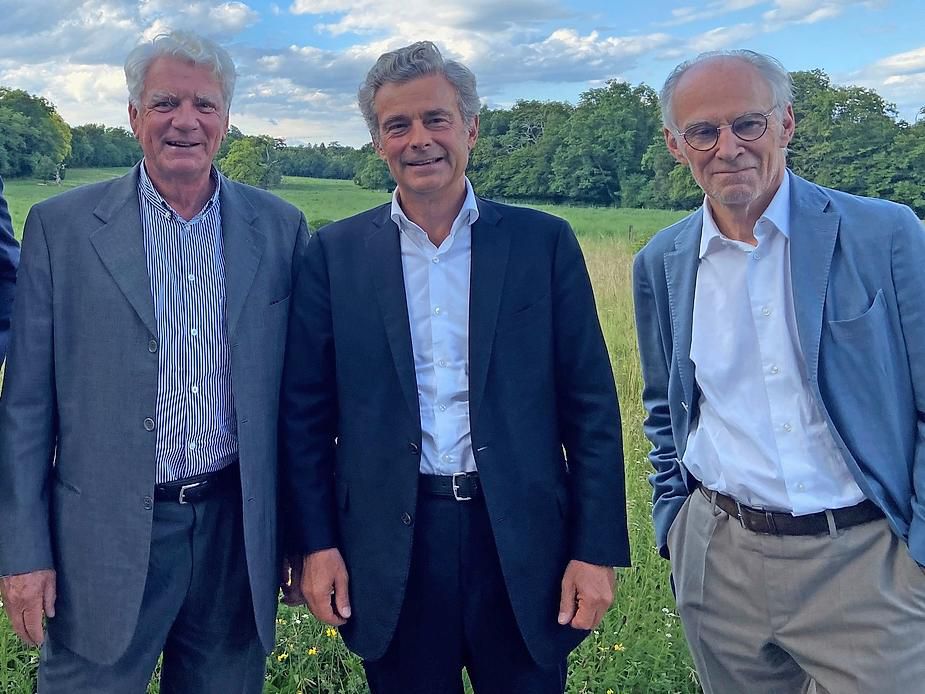 Place financière – Trois grands noms de la banque familiale s’unissent ...