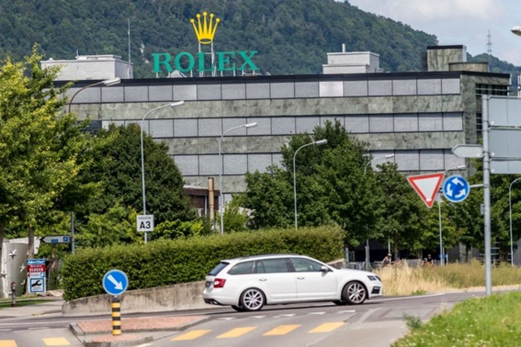 Bienne: L'usine Rolex évacue ses 400 employés - Le Matin