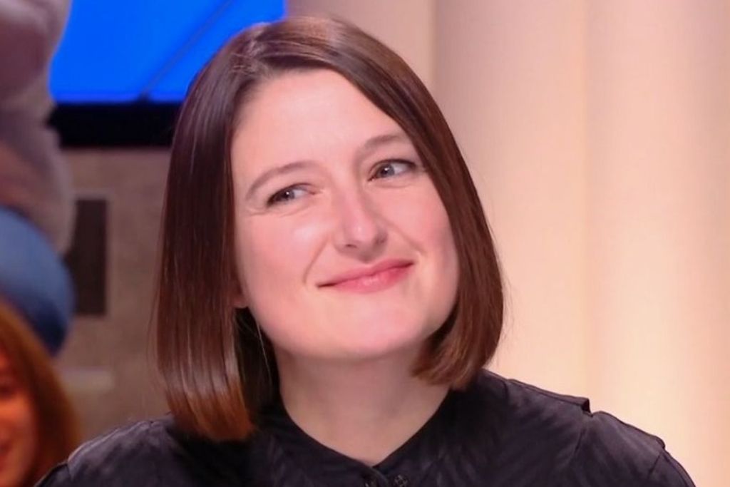 TV: Une célèbre chroniqueuse de «Quotidien» s'en va - Le Matin