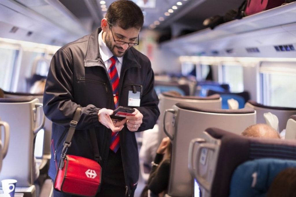 Suisse: Contrôleurs CFF: badge ou pas? C'est la question - Le Matin