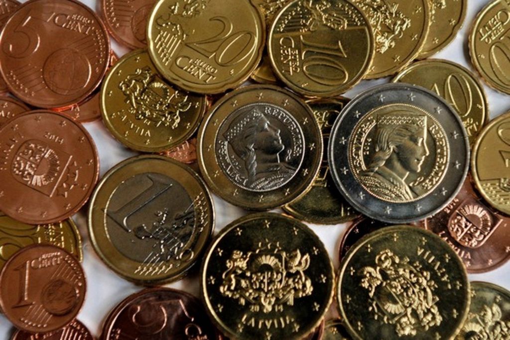 Monnaie L euro Franchit De Nouveau Le Cap De 1 19 Franc Le Matin monnaie-l-euro-franchit-de-nouveau-le-cap-de-1-19-franc-le-matin