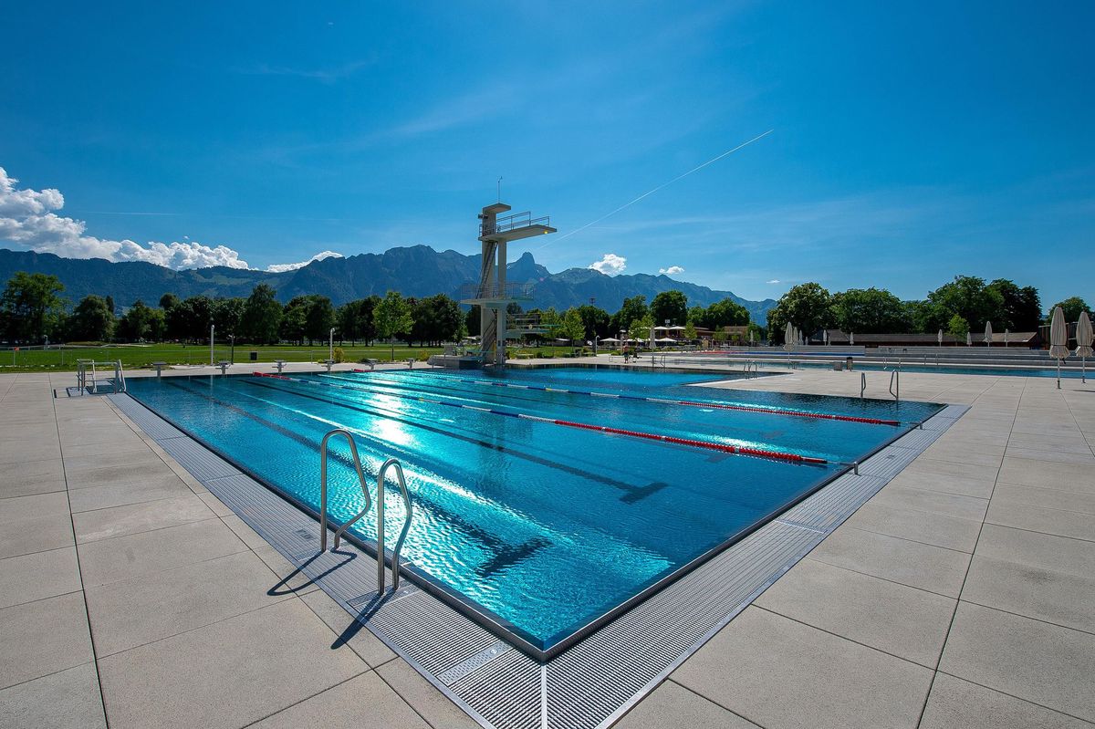 Badi in Thun – Maximal 3200 Personen dürfen ins Thuner Strandbad | Der Bund