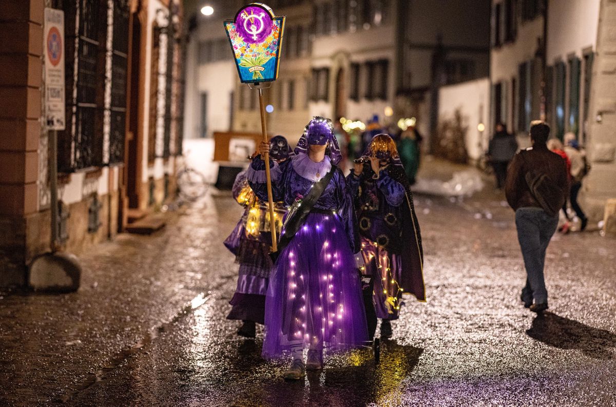 Fasnacht Basel 2025: Cliquen, Guggen, Cortège und Morgenstreich | Basler Zeitung