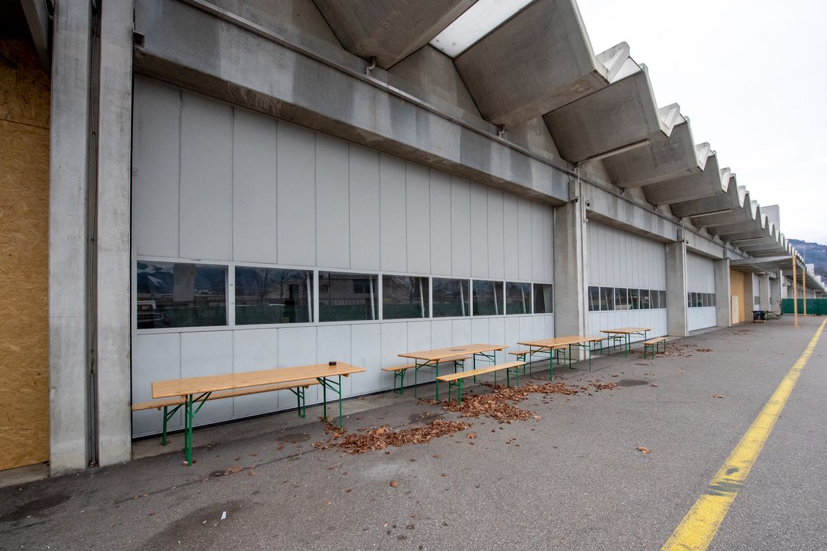 Waffenplatz Thun: Asylzentrum in Panzerhalle geht Ende Februar zu