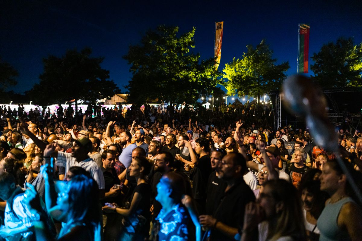 Reportage à Plein-les-Watts: A Lancy, le festival reggae fait comme un ...