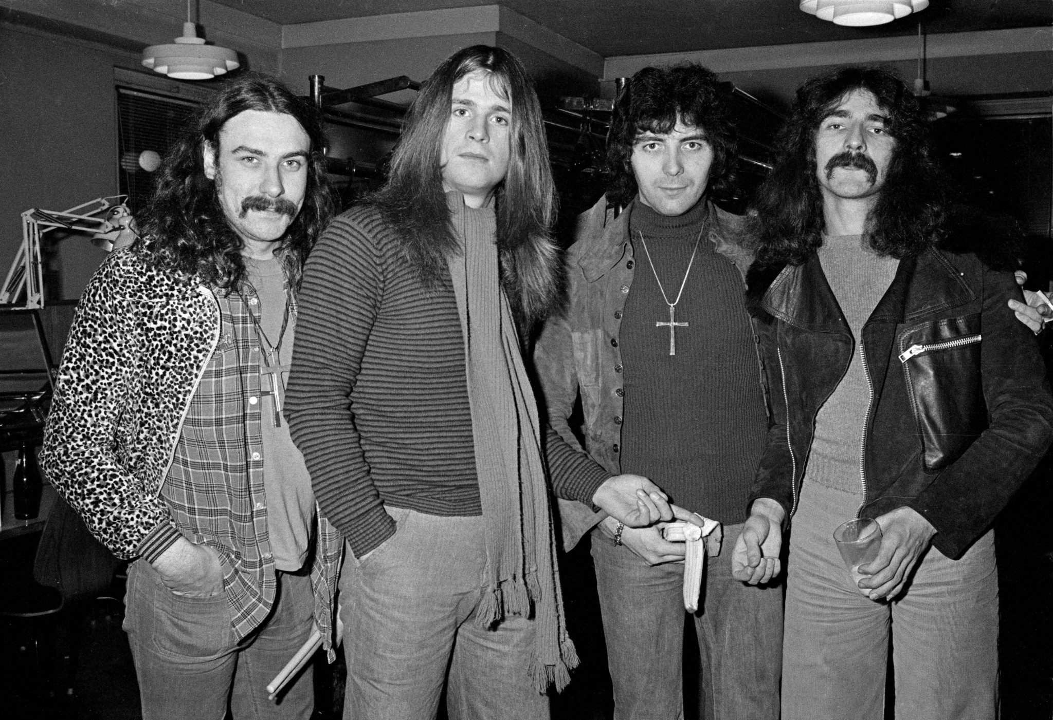 Sara ali khan sexy ass the figure is one of the top ladies