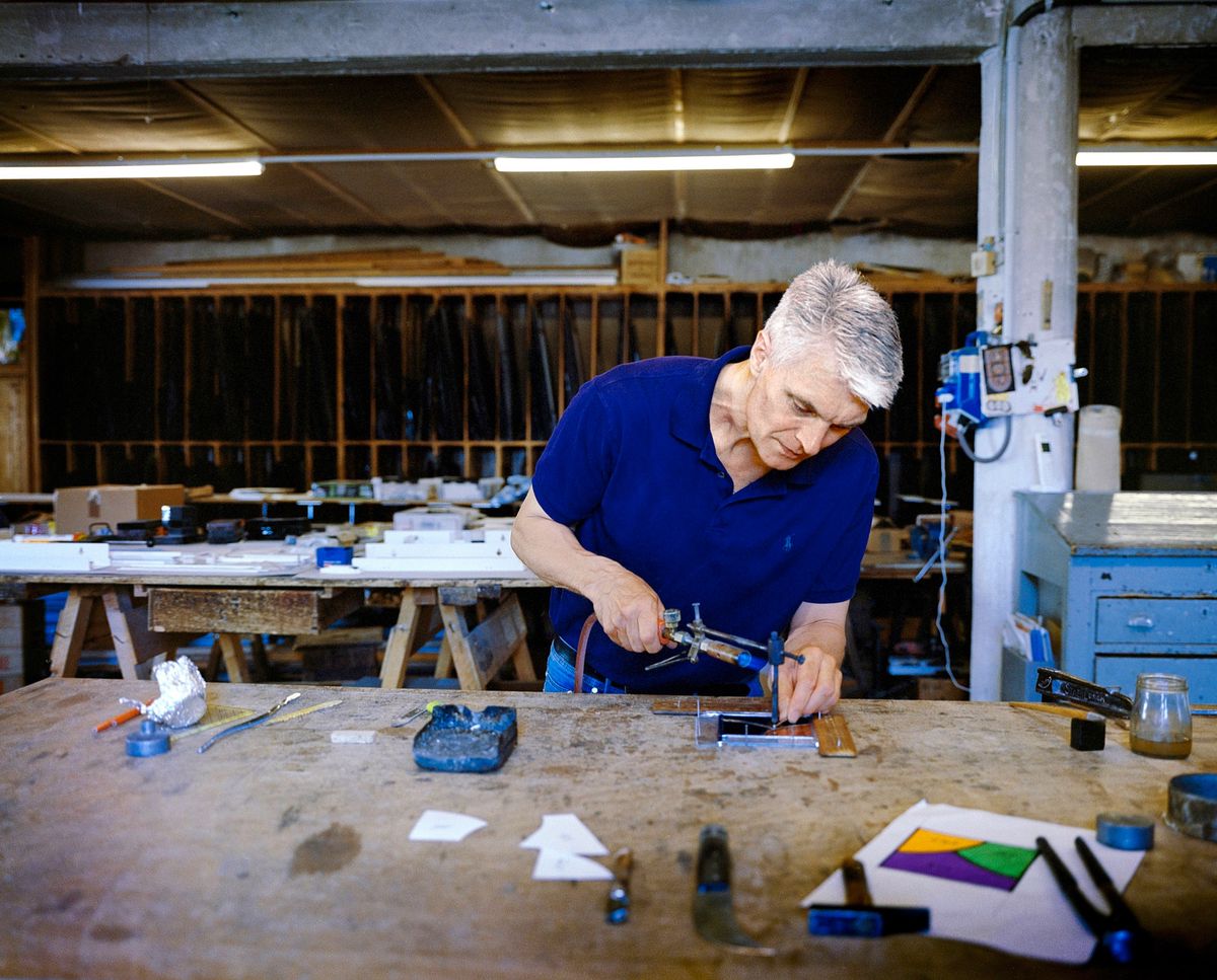 Artisan d’art: Christophe Burlet, orfèvre du vitrail au coeur de ...