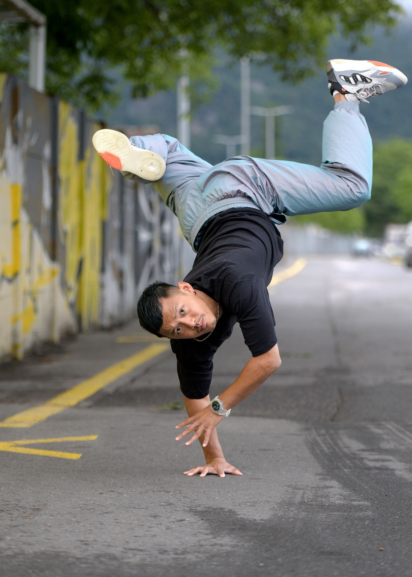 Portrait de Yu-Seng: Le break pour monter du bitume aux étoiles | 24 heures