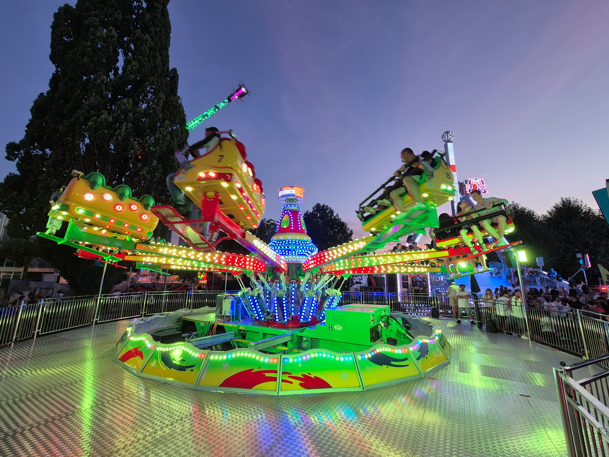 Knabenschiessen 2024: Zürcher Volksfest am Albisgüetli | Tages-Anzeiger