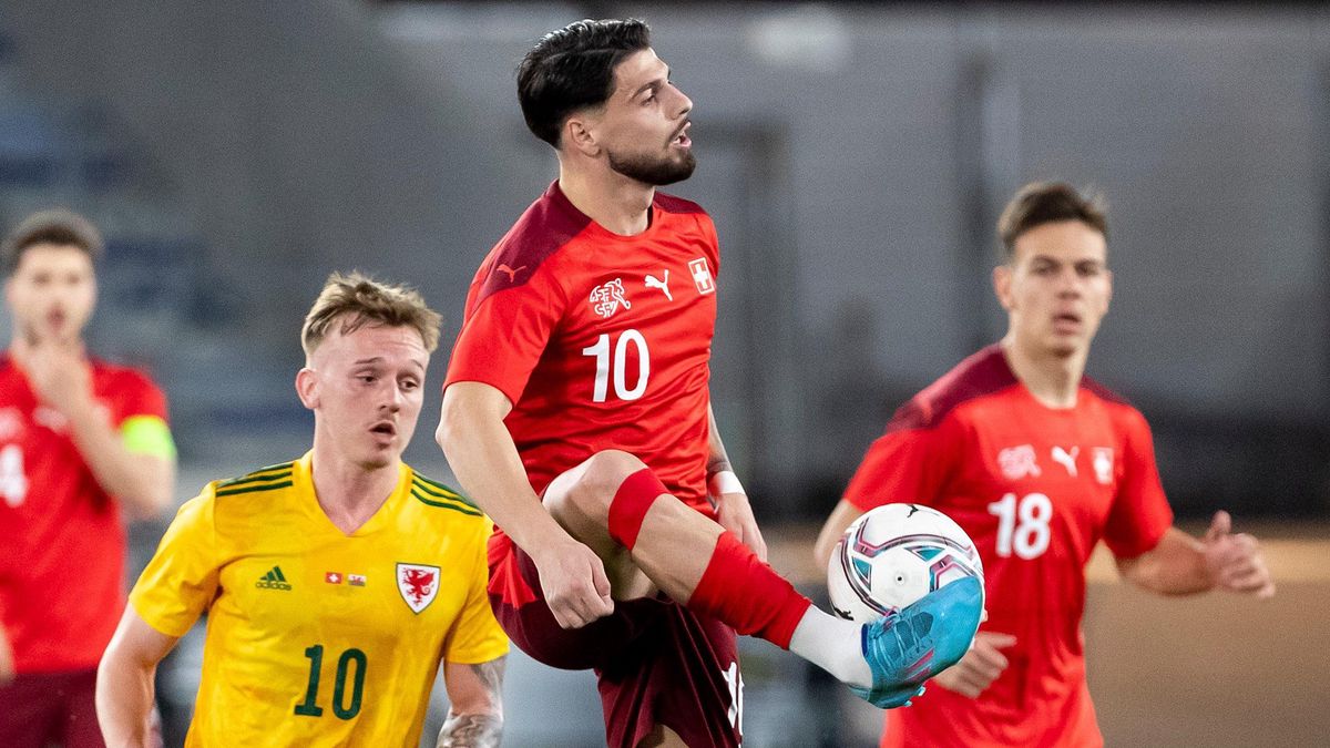 Football – L’équipe de Suisse M21 en démonstration à la Tuilière - Le Matin