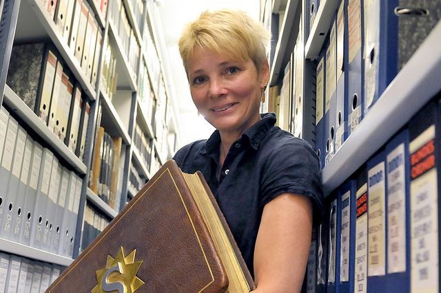 Von 400 auf 1000 Laufmeter Akten | Berner Zeitung