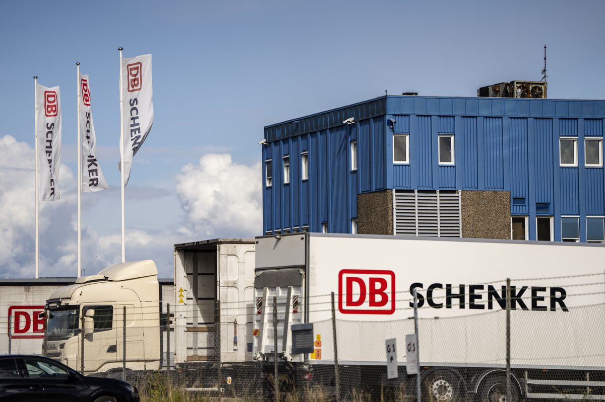 Deutsche Bahn verkauft Logistiksparte Schenker nach Dänemark | Tages ...