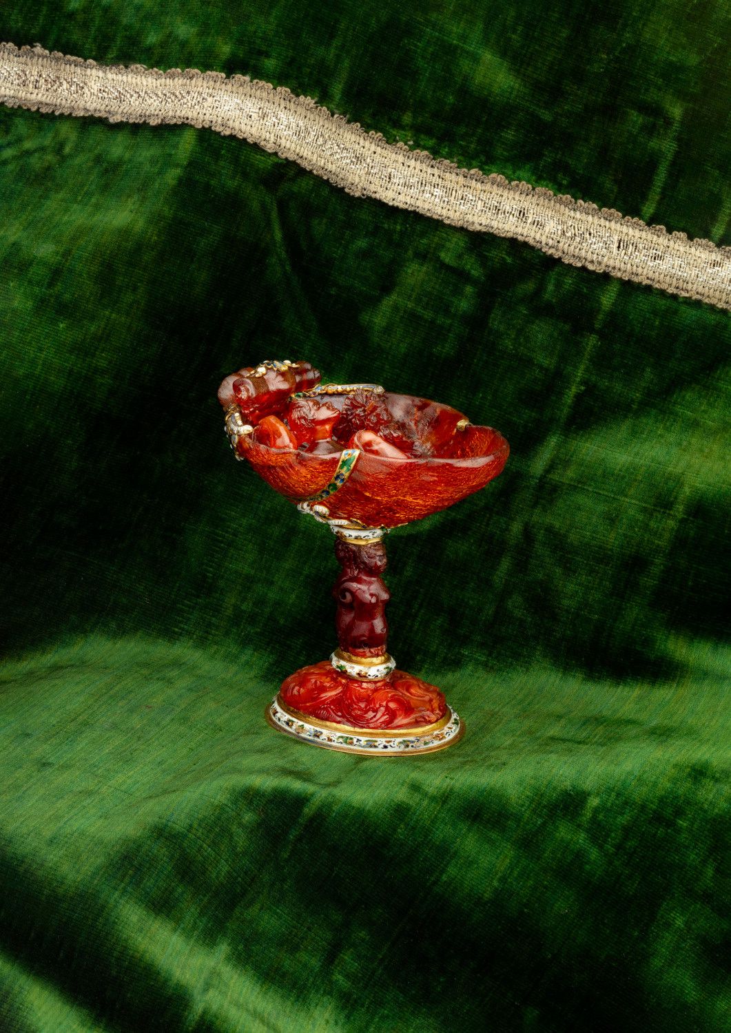 Exposition à Paris: La galerie Kugel jour sur la magie de l’«Ambre» | Bilan