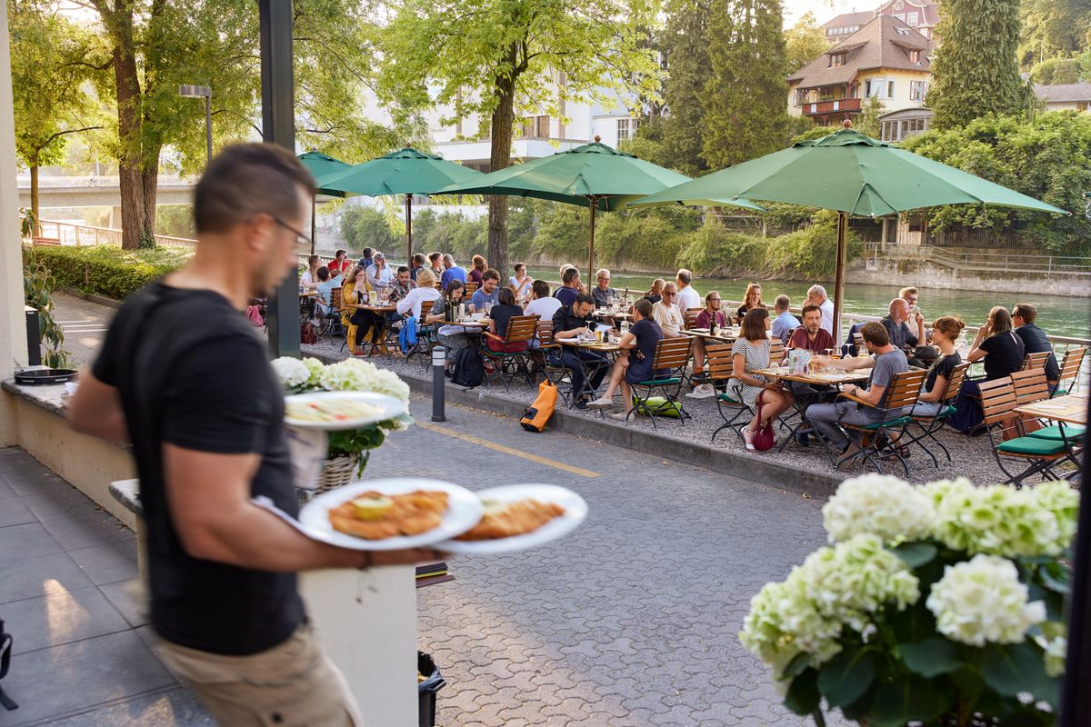 8 Restaurants mit Terrasse: Die besten Schweizer Sommerbeizen | Basler ...