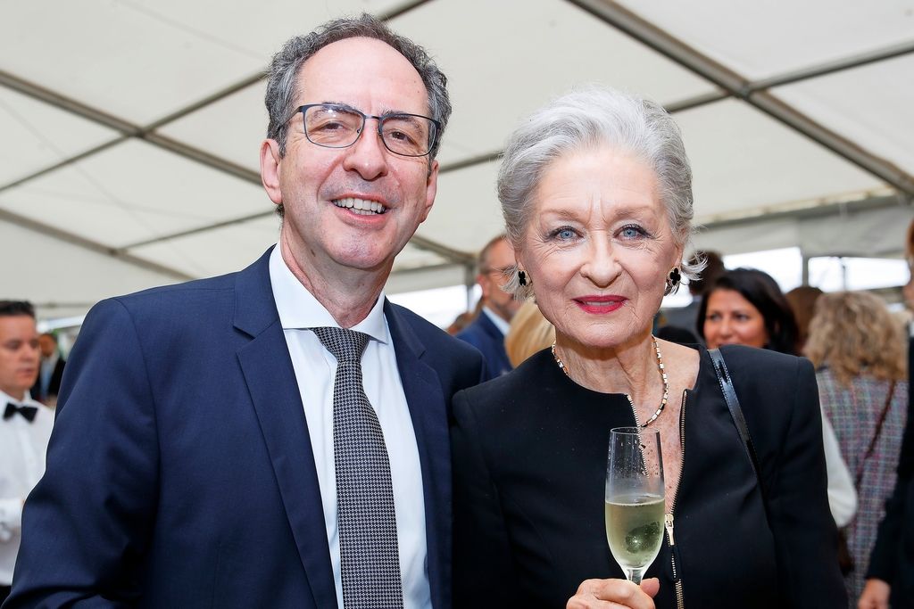 Berner Platte: Ein Hoch auf die Wiedervereinigung | Berner Zeitung