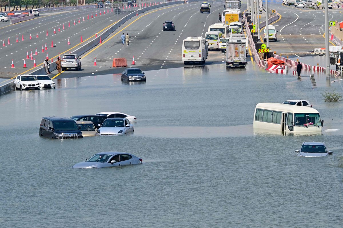 Überschwemmungen in Dubai: Betrieb am Flughafen läuft wieder an | Der Bund