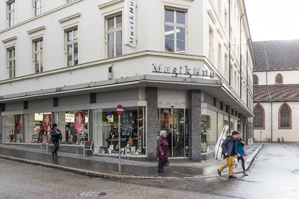 COS beerbt Musik Hug in Basel | Basler Zeitung