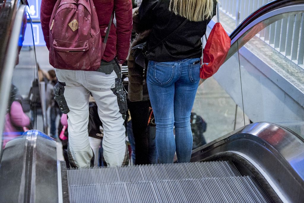 Rolltreppen fahren: Berner sind oft überfordert | Berner Zeitung