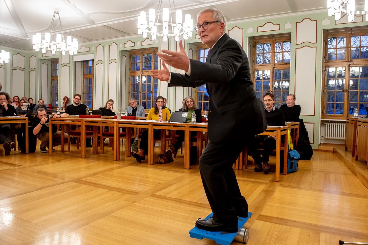 Legislaturstart Stadtrat Thun: Ein Parlamentspräsident völlig auf der ...