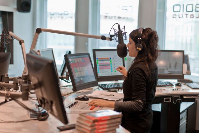 Médias – Les rédactions de Radio Pilatus et Tele 1 fusionnent | Tribune ...