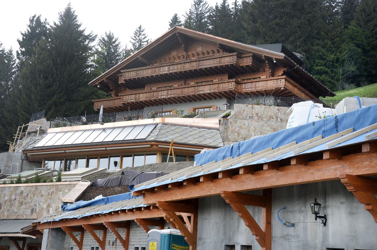 Résidence luxueuse à Villars - La «Villa Poutine» se trouve toujours ...