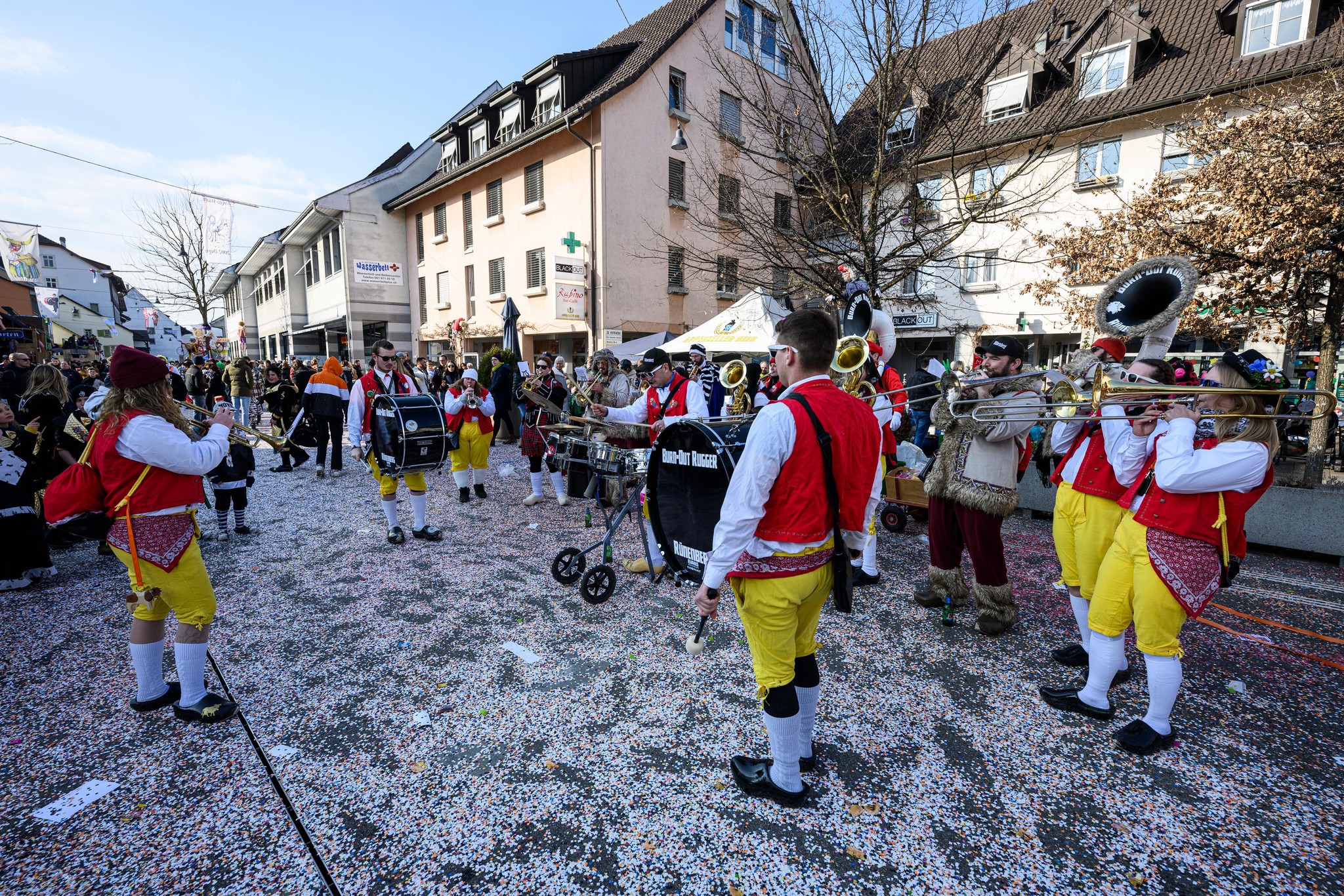 Baselbieter Fasnacht 2023: Keine Preiserhöhung für Fasnachtsplaketten ...