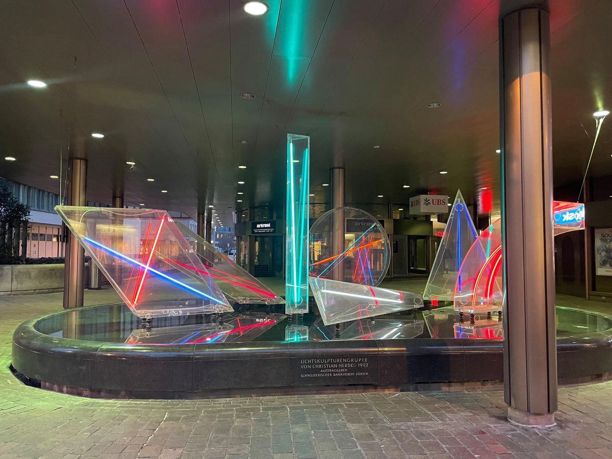 Lichtkunst in der Stadt: Neon Love in Zürich | Tages-Anzeiger
