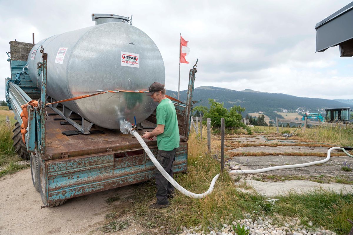 Manque d’eau en montagne: Après quelques semaines, des alpages ont déjà ...