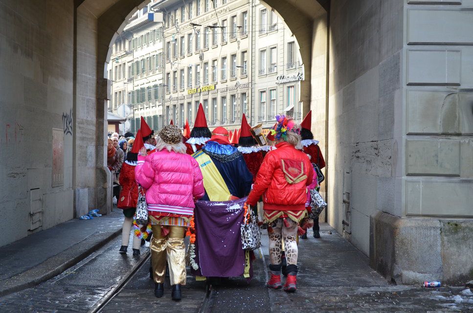Abfallberg: Fasnacht wie «Tanz dich frei» | Berner Oberländer