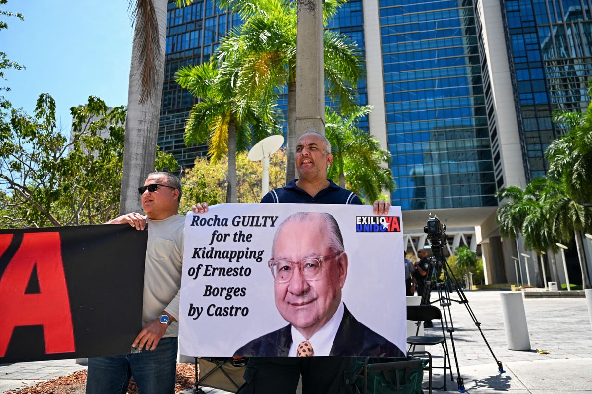 Etats-Unis: Un ex-ambassadeur américain condamné pour espionnage pour ...