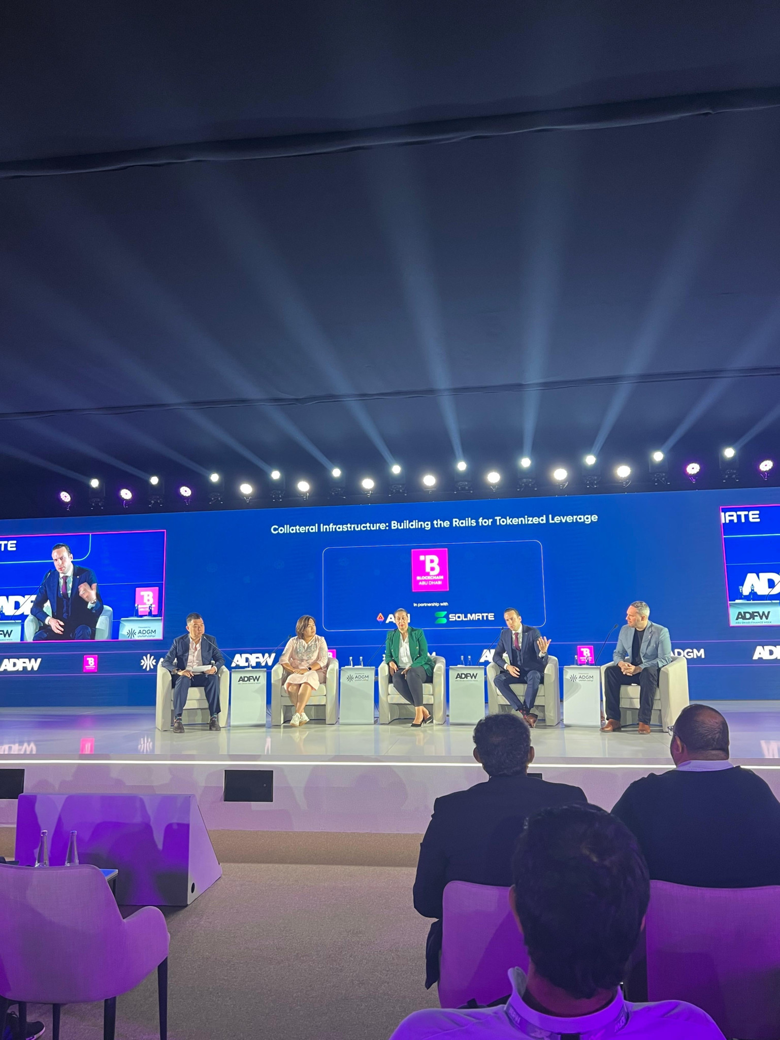 Bitcoin steigt über 90’000 US-Dollar