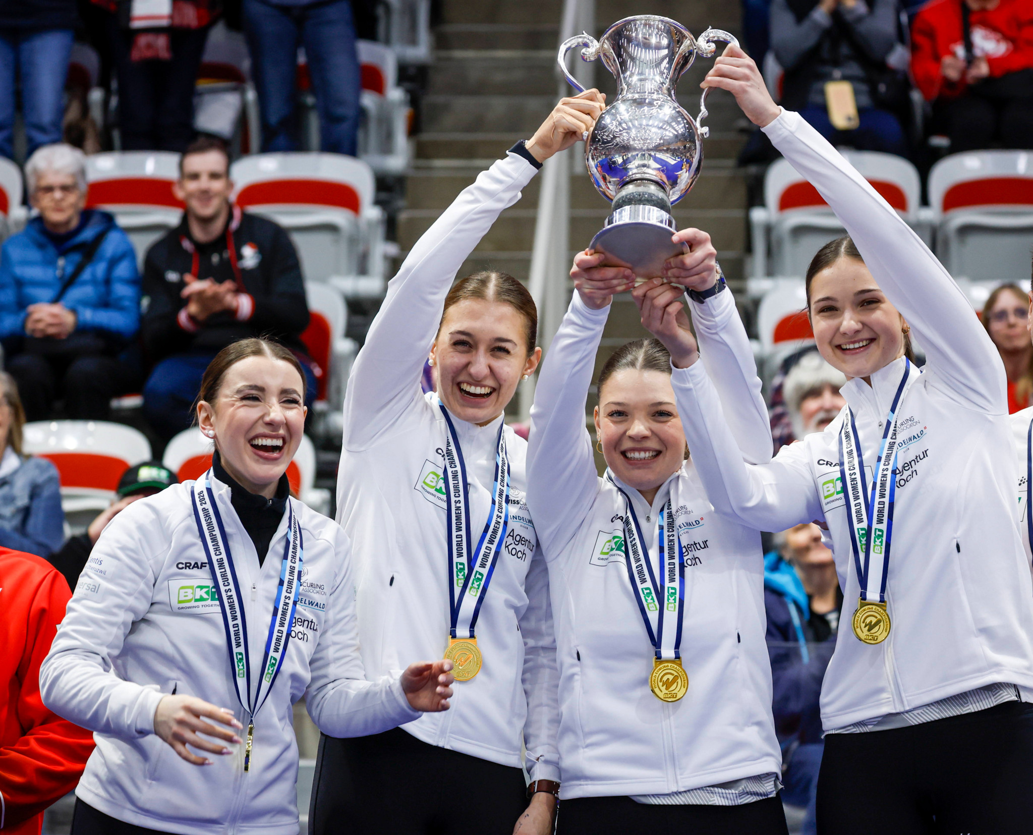 Curling-WM: Schweizerinnen mit Xenia Schwaller holen Gold