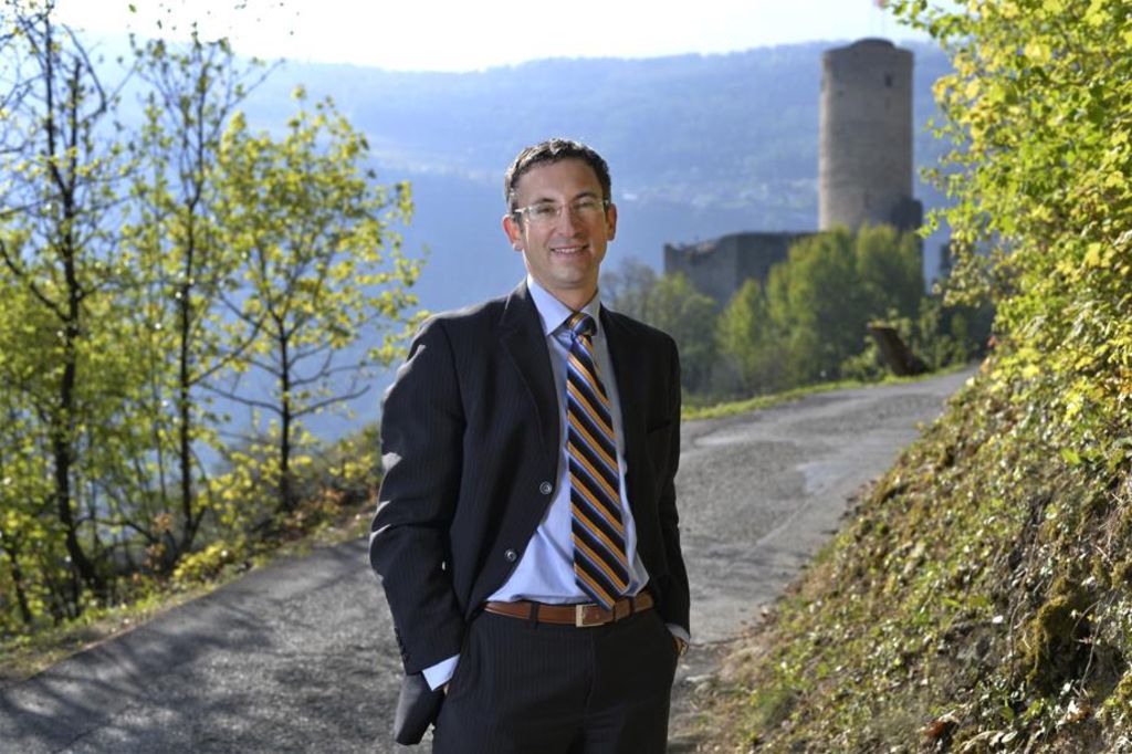 Frédéric Favre, le petit nouveau qui veut faire le Valais de demain ...