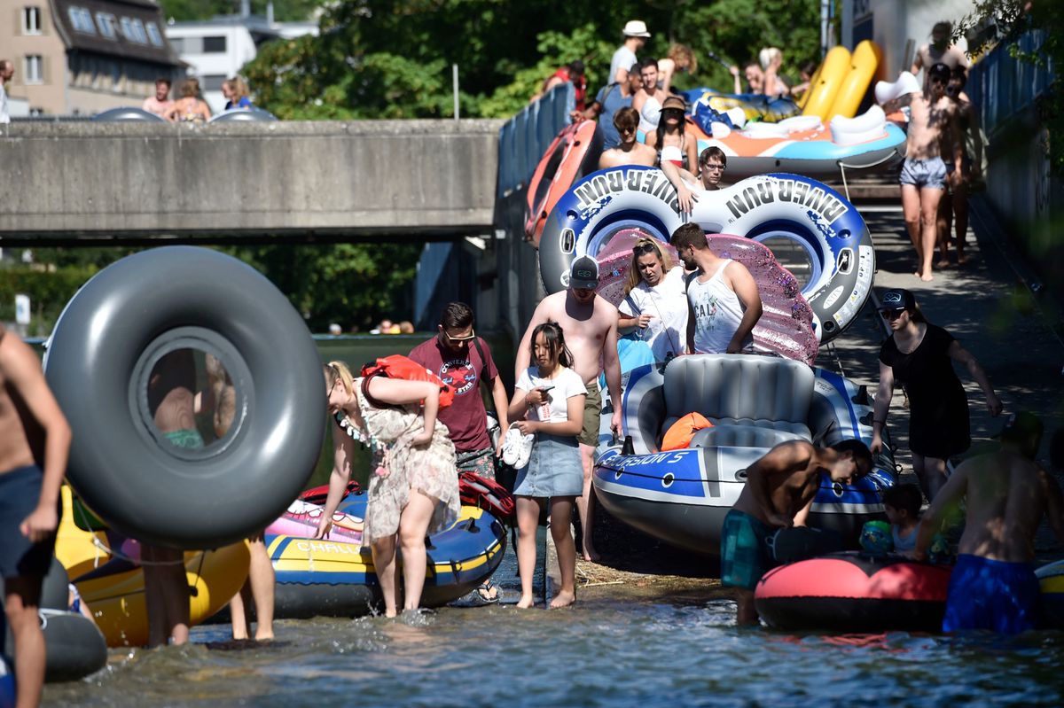 Gummiboot fahren auf der Limmat: Diese Regeln gelten auf dem Fluss ...