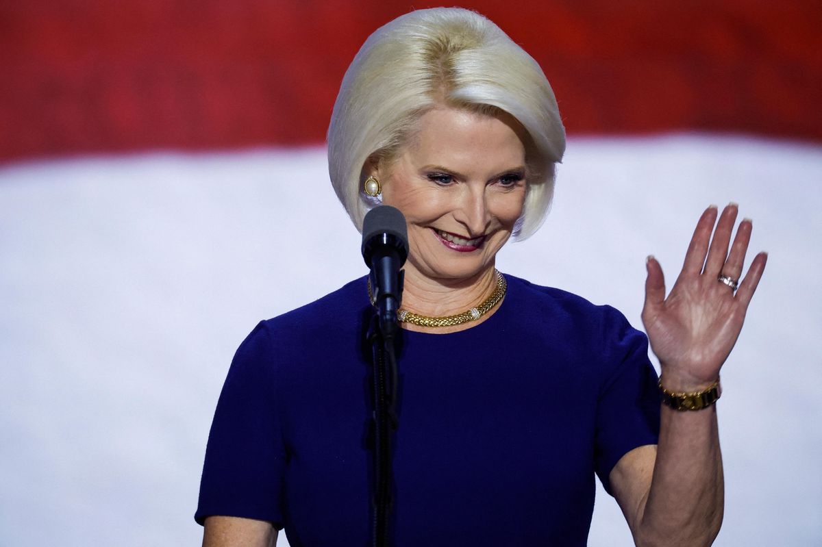 Diplomatie: Trump nomme Callista Gingrich ambassadrice en Suisse | 24 ...