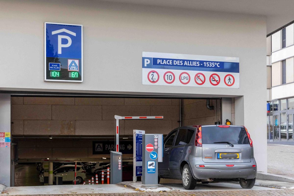 Bug au Luxembourg: Certains parkings resteront gratuits «encore ...