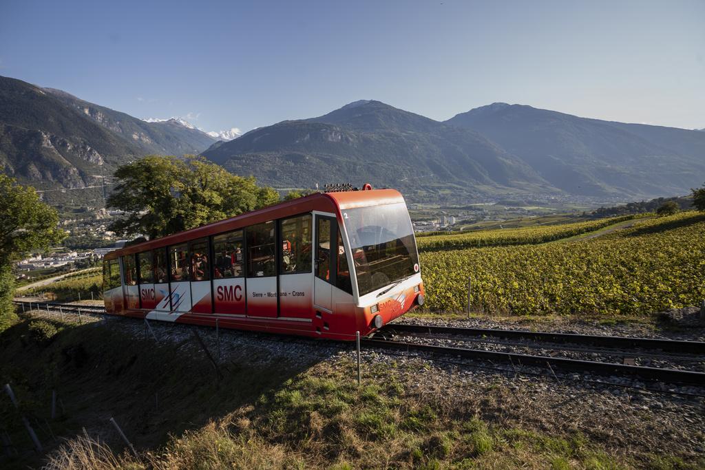 Mobilité en Valais: Le funiculaire Sierre-Crans-Montana sur les rails | Tribune de Genève