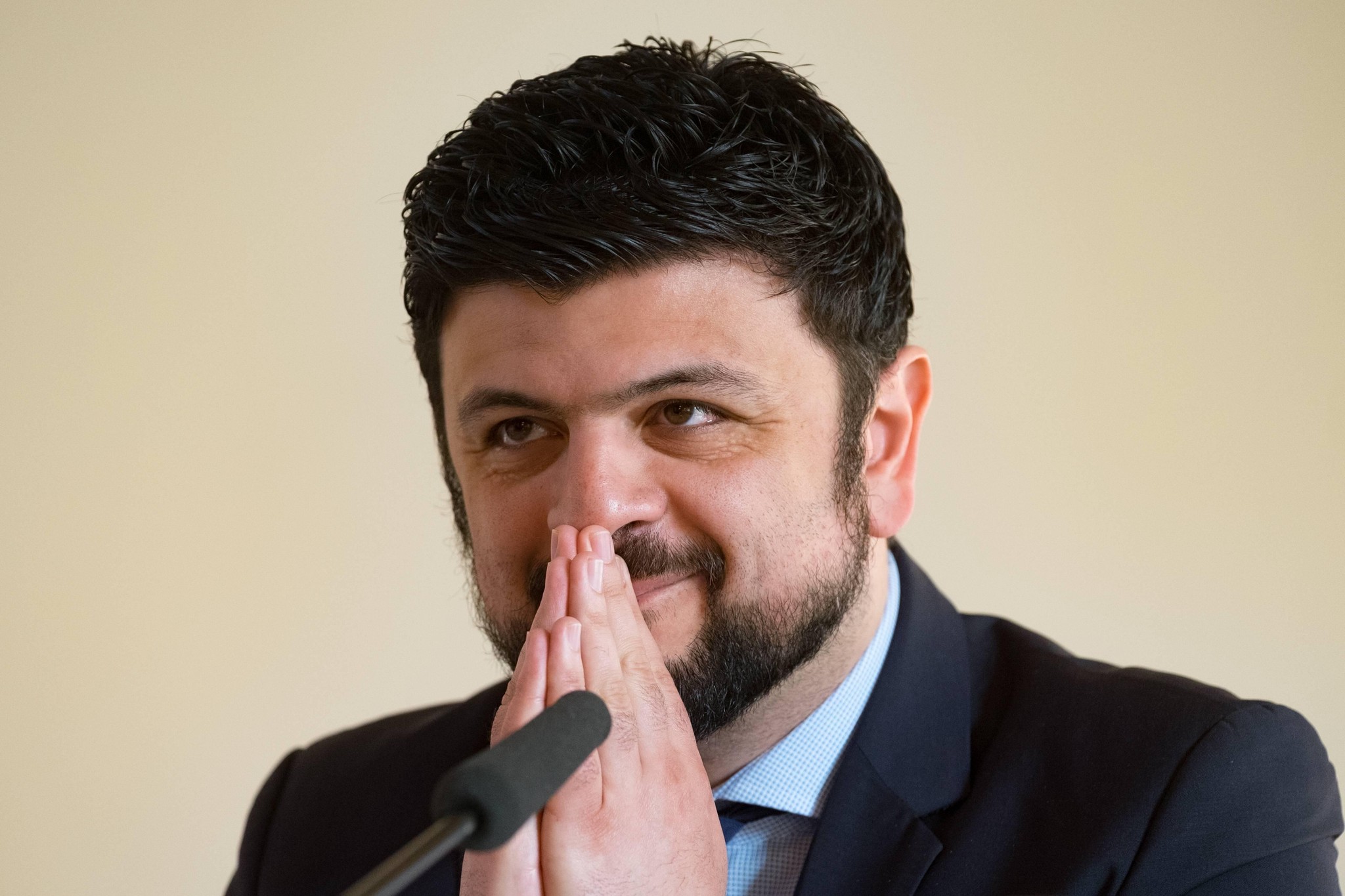 Adnan Tabatabai: Prominenter Baerbock-Berater soll dem Mullah-Regime ...