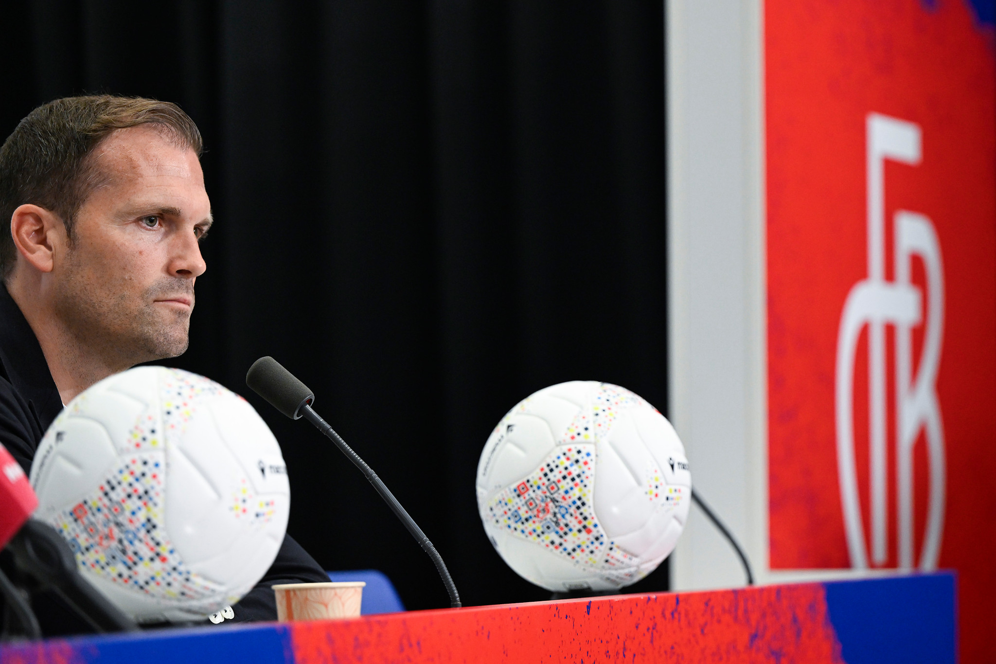 FC Basel: Daniel Stucki bestätigt Magnin als Trainer 2026