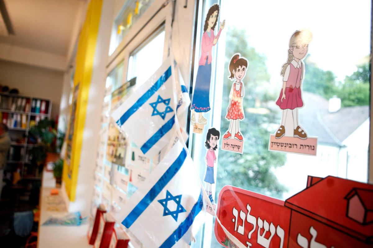 Kantonsrat gegen Antisemitismus an Zürcher Schulen: Vorstoss von Sonja ...