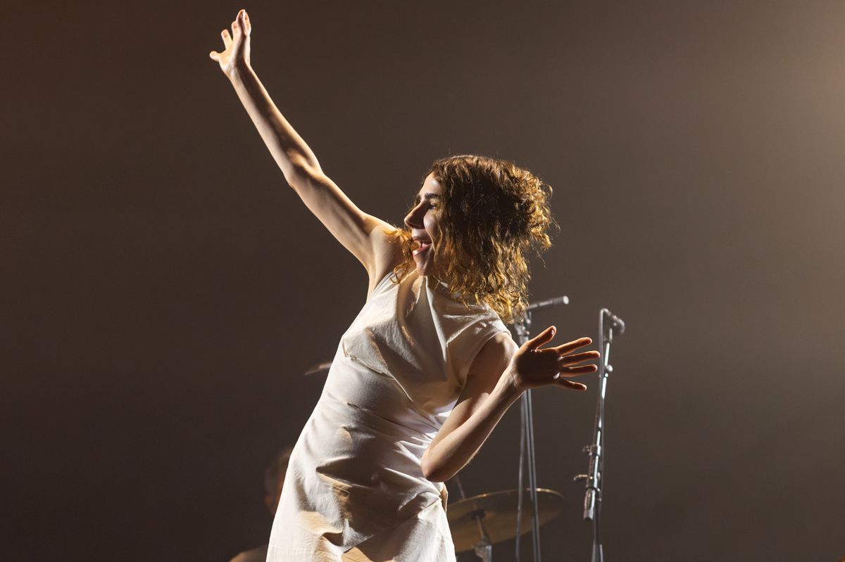 PJ Harvey im Volkshaus Zürich: Auf dem Höhepunkt ihrer Kreativität ...