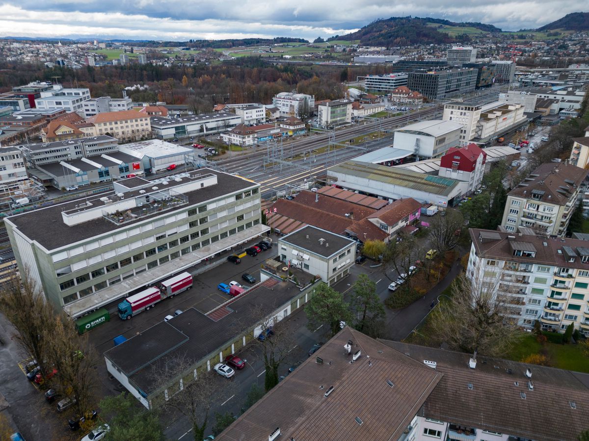 Bern: Wohnraum für 2500 Personen: Gewerbebaracken sollen Hochhäusern ...