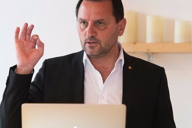 Licenciement de Bornet: le Conseil d'Etat explique | 24 heures