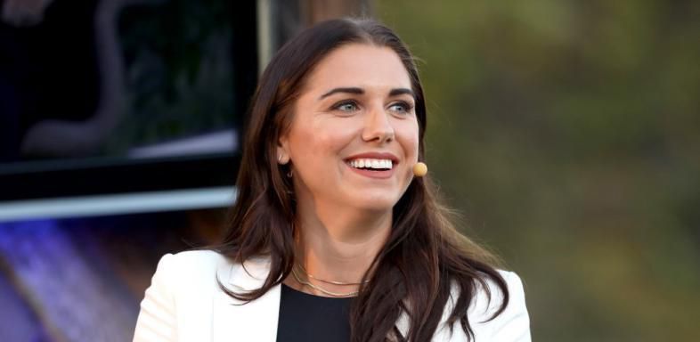 Carnet rose – Alex Morgan présente sa fille sur les réseaux sociaux - L ...