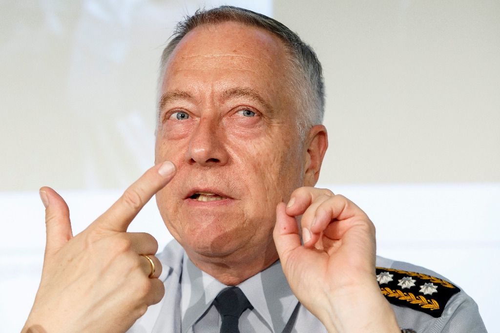 Wie gut ist die Armee vor Cyberangriffen geschützt, Herr Blattmann ...